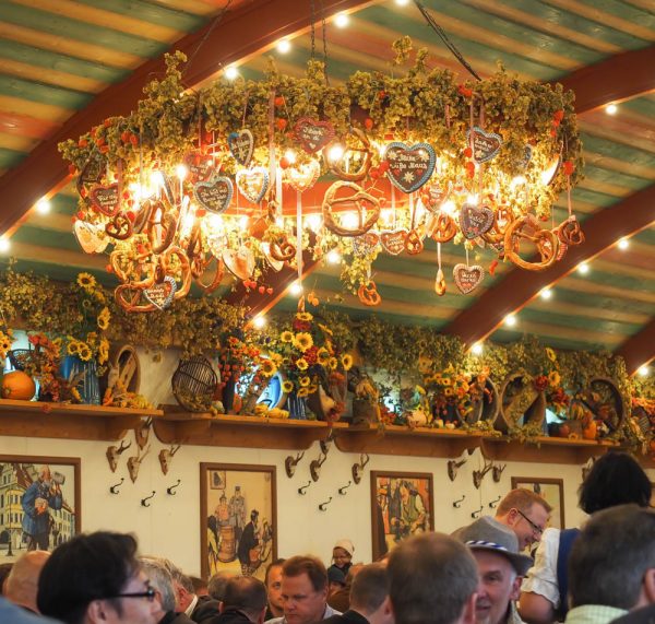 How to Decorate for an Oktoberfest Party: 7 Tips + Authentic Inspiration
