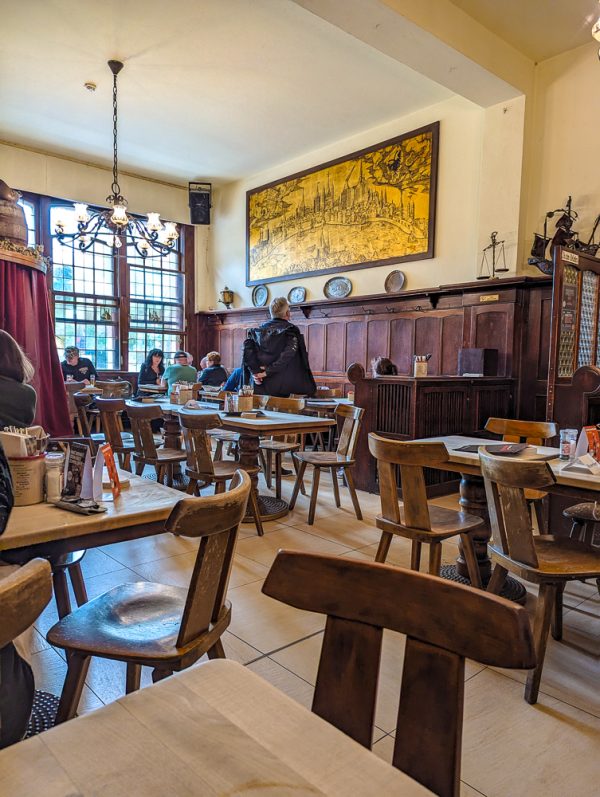 Where to Drink Kölsch in Cologne (Köln) & What You Need to Know