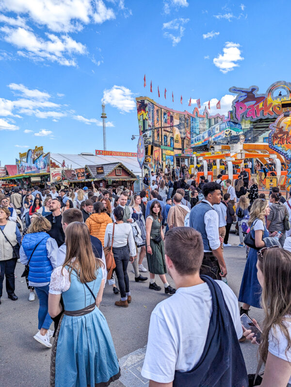 Your Quick & Easy Guide to Munich Springfest (Frühlingsfest)